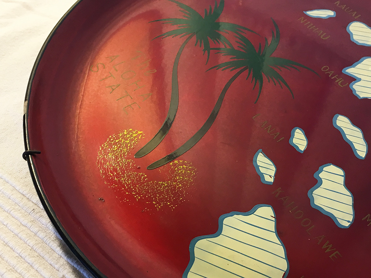 Vintage Hawaii Aloha State Red Decorative Plate w/ Wire Spring Hanger ...