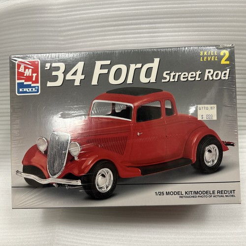 1:25 Scale AMT Ertl Model Car Kit #6686 '34 Ford Street Rod - Body ...