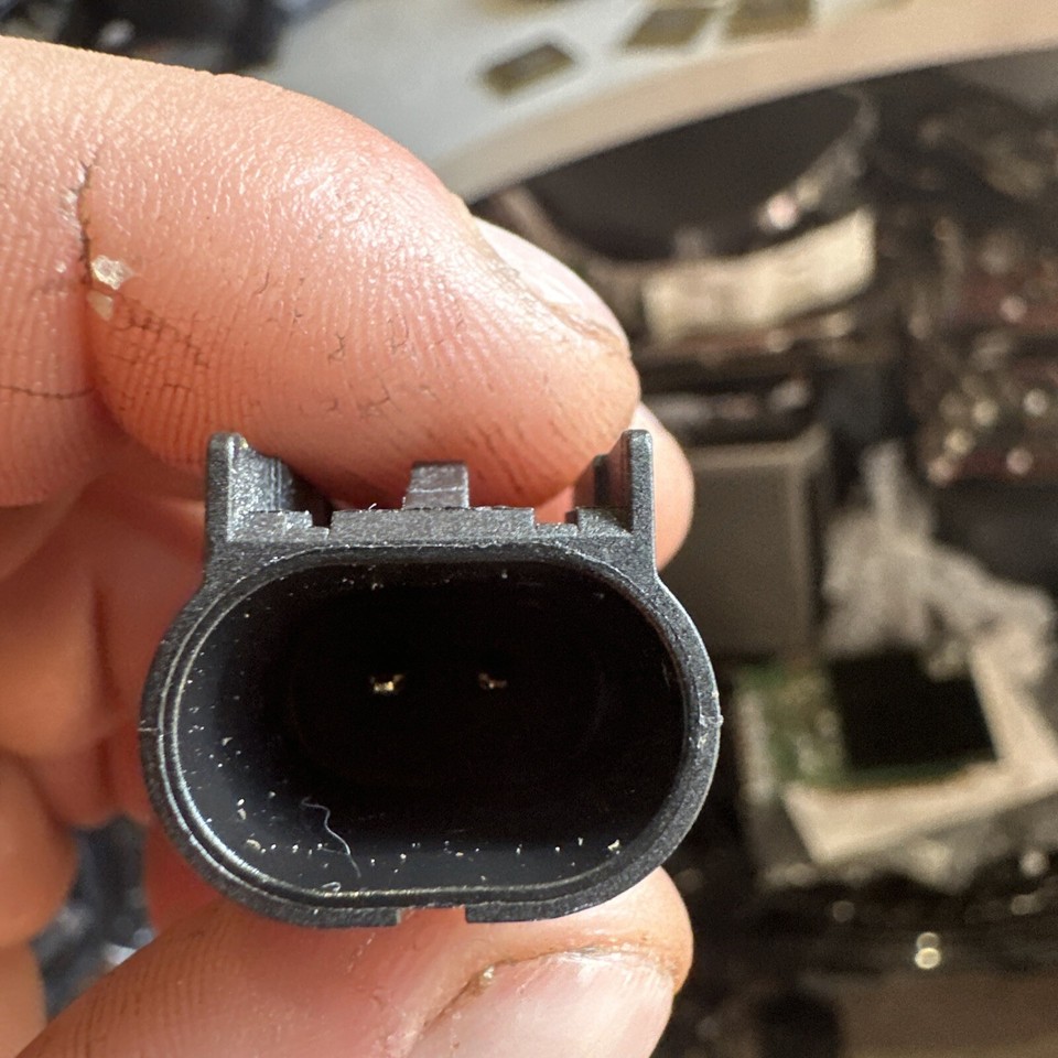 Delphi PBT GF30 121 Sensor | eBay Australia