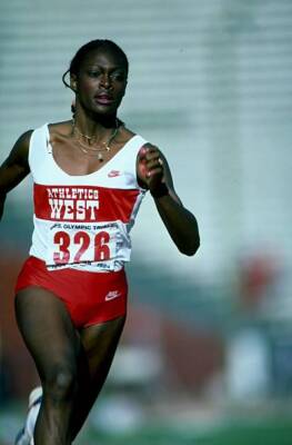 Olympic Chandra Cheeseborough In Action Old Photo | eBay