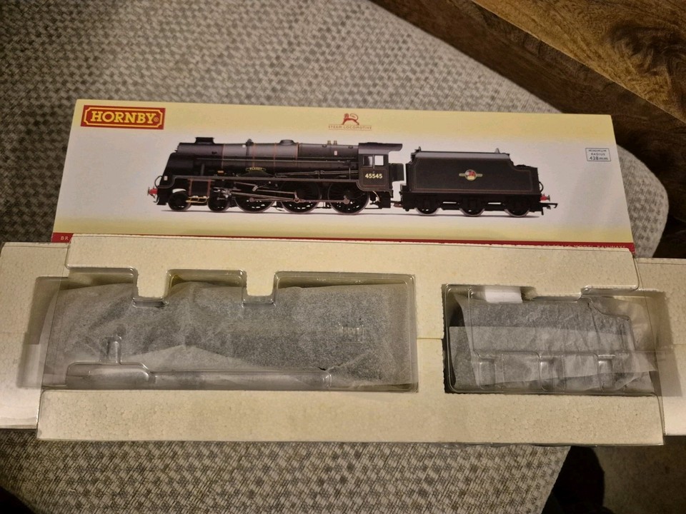 Hornby R2633 BR 4-6-0 Patriot Class 7P Locomotive '45545 Planet' | eBay UK