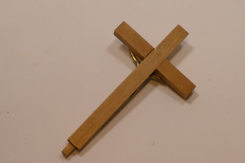 Crucifix wooden 4" wooden cross - missing base | eBay