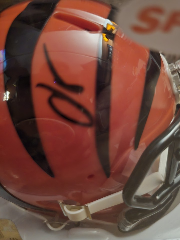 CHAD JOHNSON OCHOCINCO Autographed BENGALS Speed Mini Helmet Signed ...