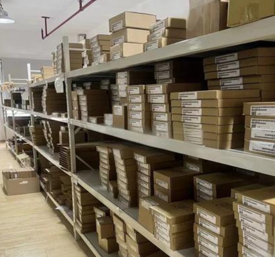 1PCS New IFM IS5070 proximity switch inductive sensor *ll | eBay.de