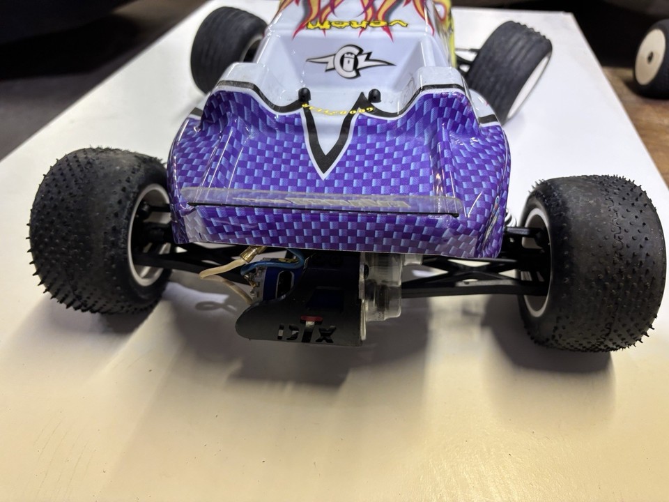 Read: Duratrax Evader EXT 1/10 2wd Stadium Truck Brushed Roller | eBay