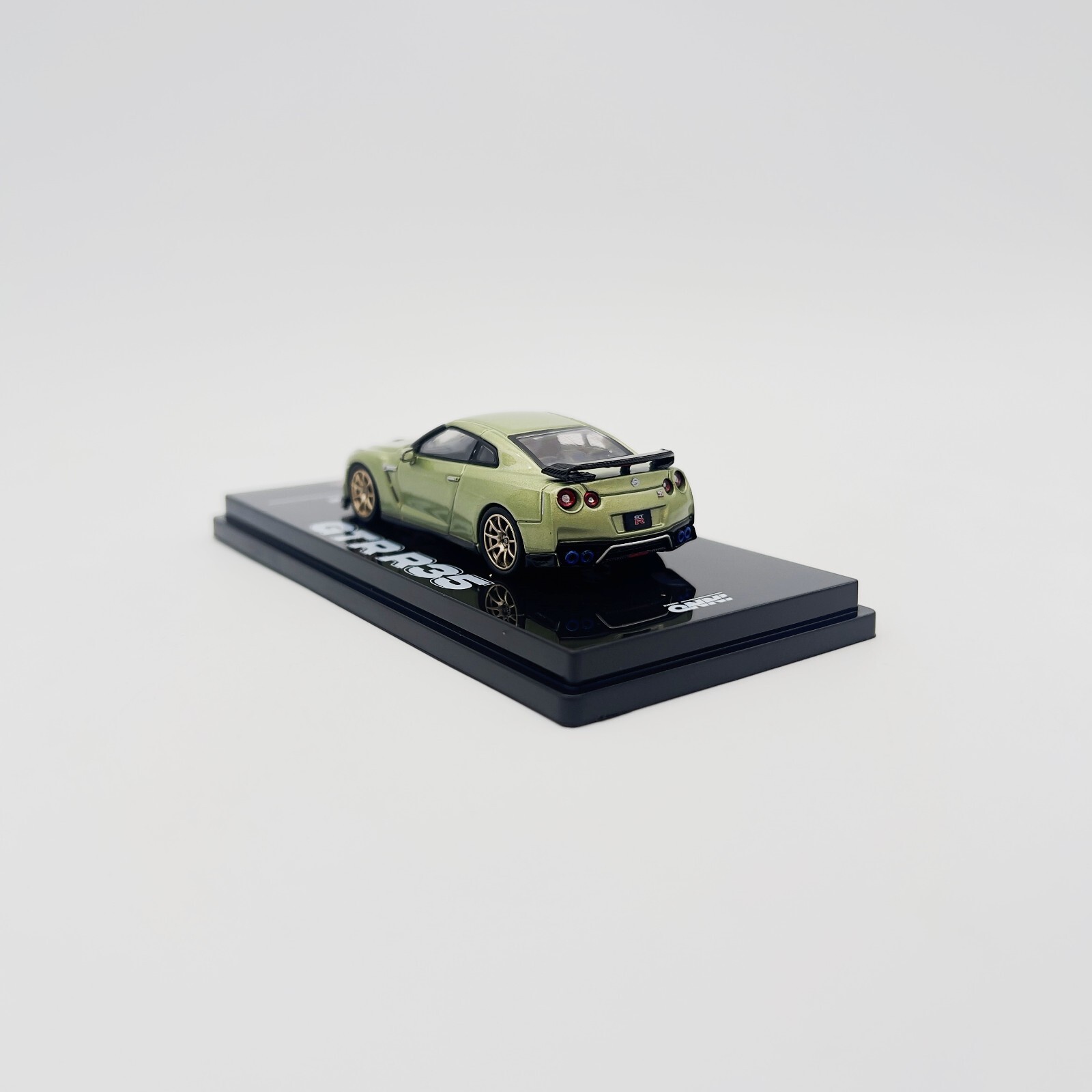 INNO64 1:64 Nissan GT-R R35 (Millennium Jade) Green | eBay