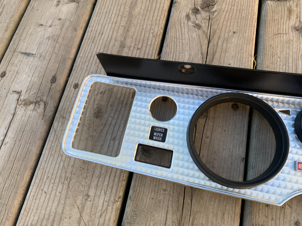 70-81 TRANS AM SPUN ALUMINUM DASH GAUGE BEZEL A/C VERY GOOD CONDITION ...