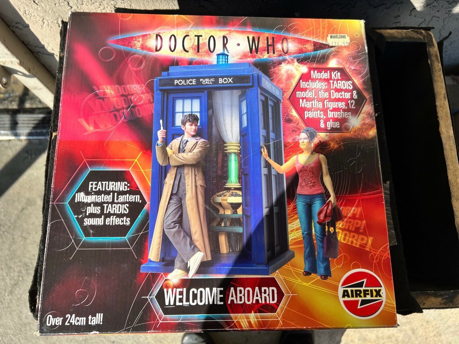 Doctor Who Welcome Aboard Tardis 10th Dr Martha Airfix Model Complete ...