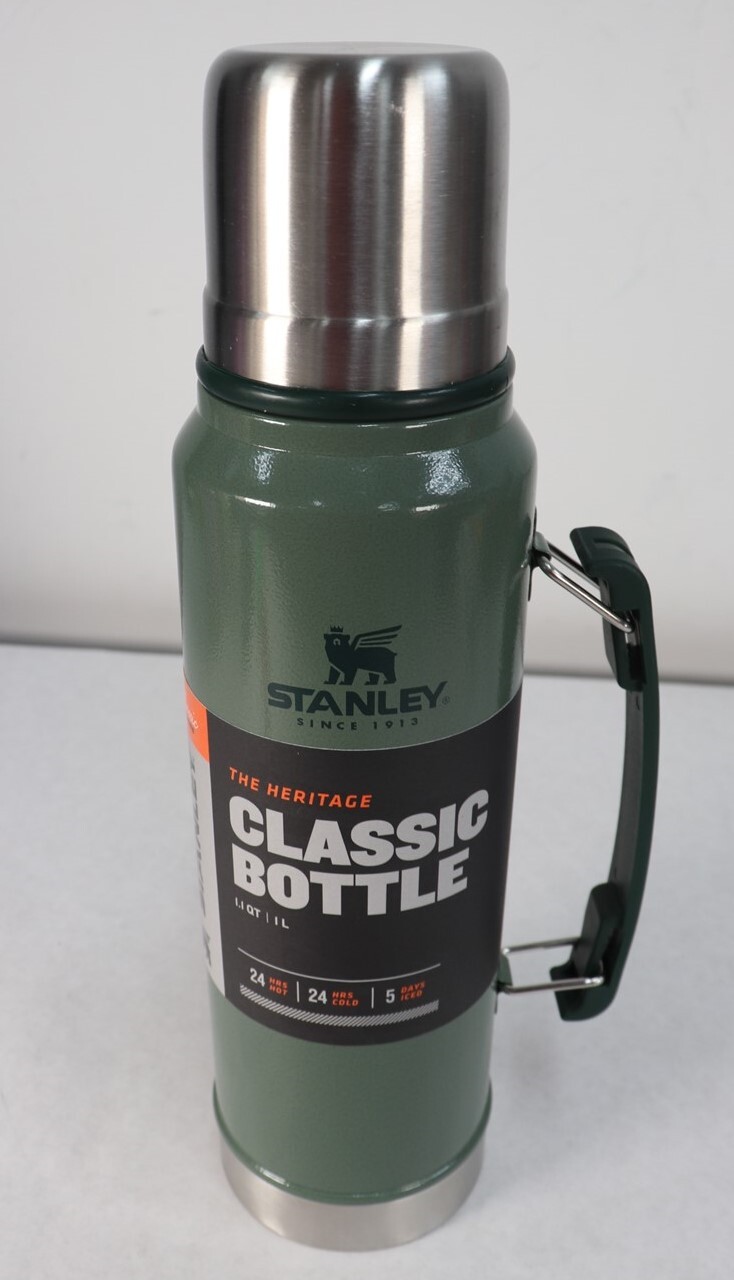 Stanley Classic Series The Heritage Classic Bottle 1.1 Qt Green New