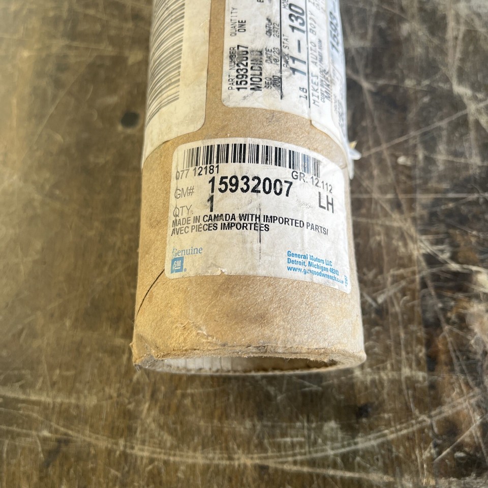 OEM NEW Exterior Rear Upper Trim Applique Molding 03-24 Express Savana ...