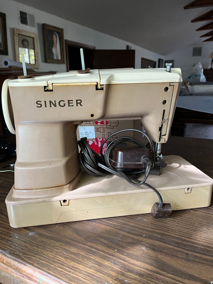 Vintage Singer 403 Model Sewing Machine w/Case, cord and Foot Peddle | eBay