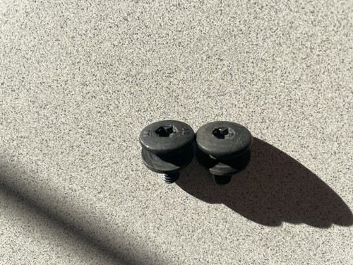 2006-2010 BMW X3 3.0Si E83LCI ~ 2 DOOR BRAKE BOLTS ~ 07147184168 ~ OEM ...