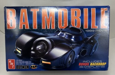 AMT BATMOBILE 1989 MOVIE MODEL KIT 1/25 SCALE INCLUDES BACKDROP | eBay