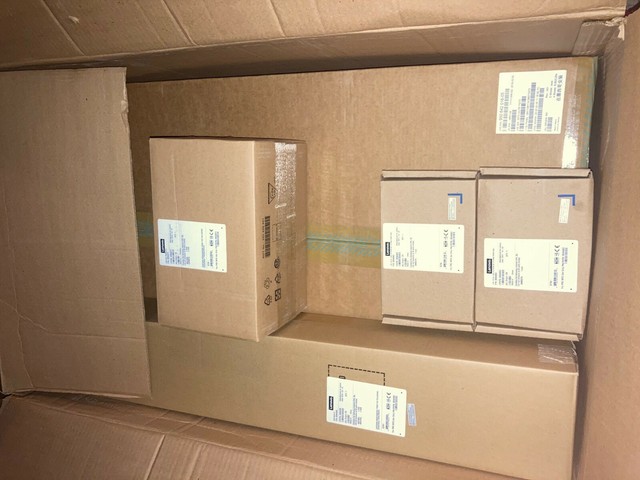 IBM System Storage TS3200 Tape Library Model L4U - 17.6 TB / 35.2 slots ...