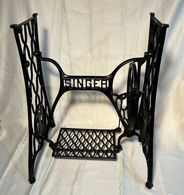 Sewing Machines - Singer Fiddle Base