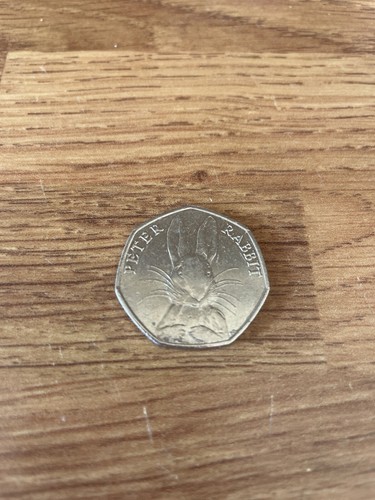 Beatrix Potter 2016 - VERY RARE Half Whisker ERROR Peter Rabbit 50p ...