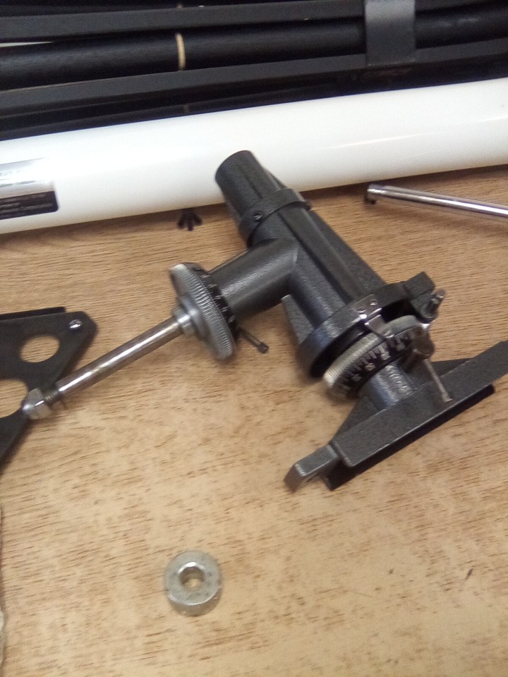 Meade 04018-Model 285 60mm (2.4") Equatorial Refracting Telescope | eBay