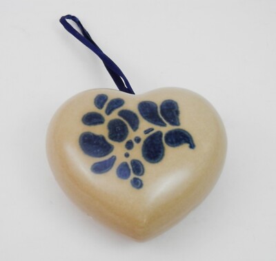 Pfaltzgraff Ceramic Heart Shaped Pomander Folk Art Beige & Blue | eBay