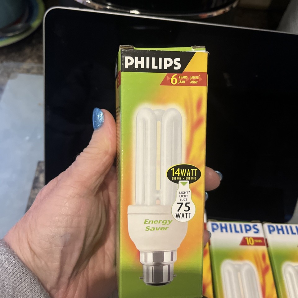 5x 14W = 75w Philips Low Energy CFL Light Bulbs BC B22 Energy Saving ...