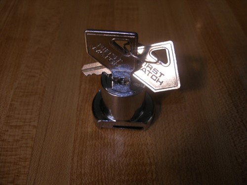 PAIR OF FIRST WATCH KEYS # 655 With Lock (File cabinets, show cases etc ...