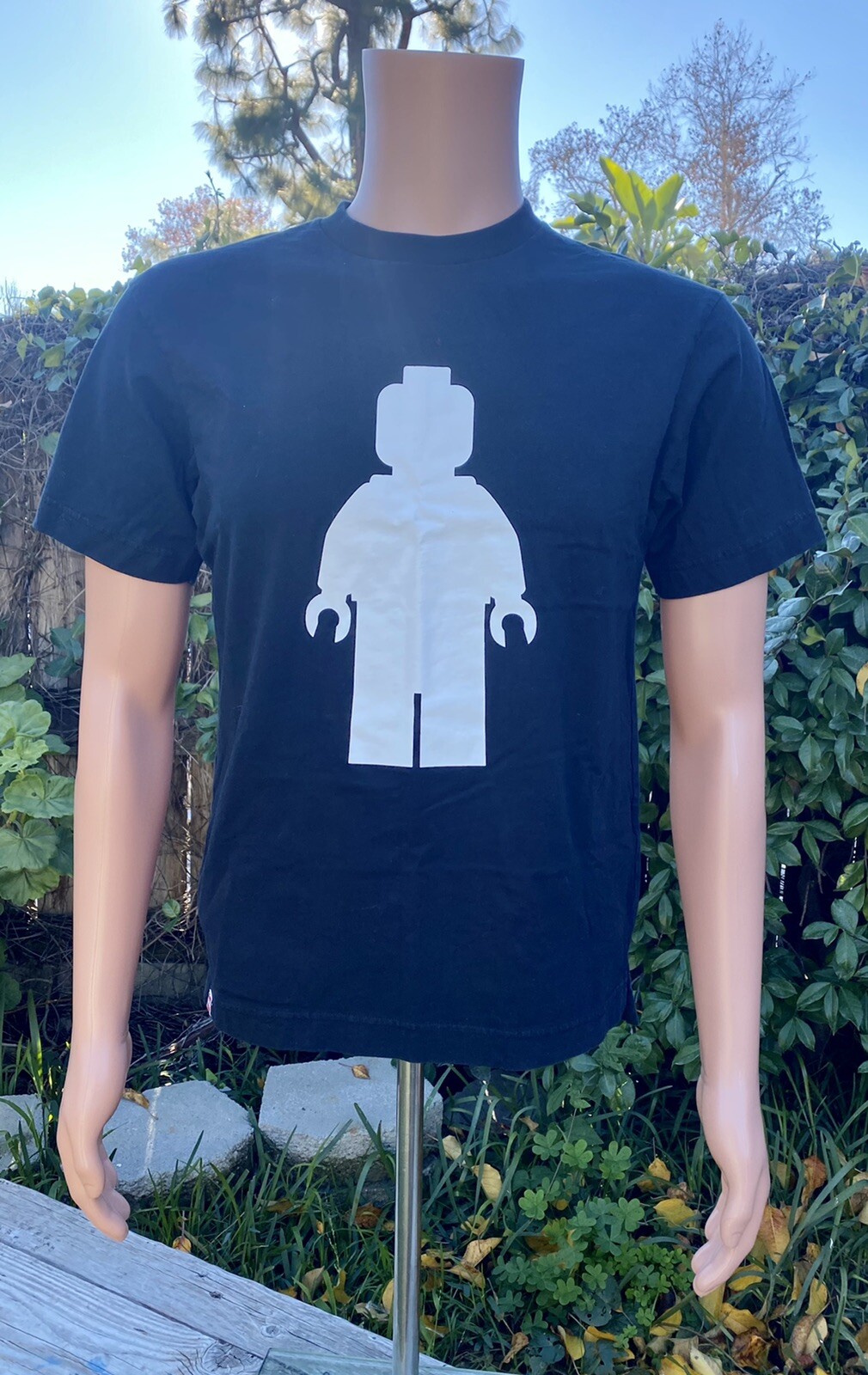 Uniqlo T-Shirt LEGO Men's Small LEGOMAN/MINIFIG SHORT SLEEVE | eBay