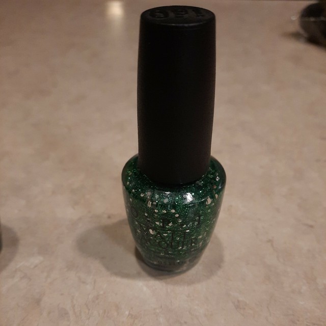 OPI Nail Polish Color Muppets Glitter Fresh Frog of Bel Air C12 for ...