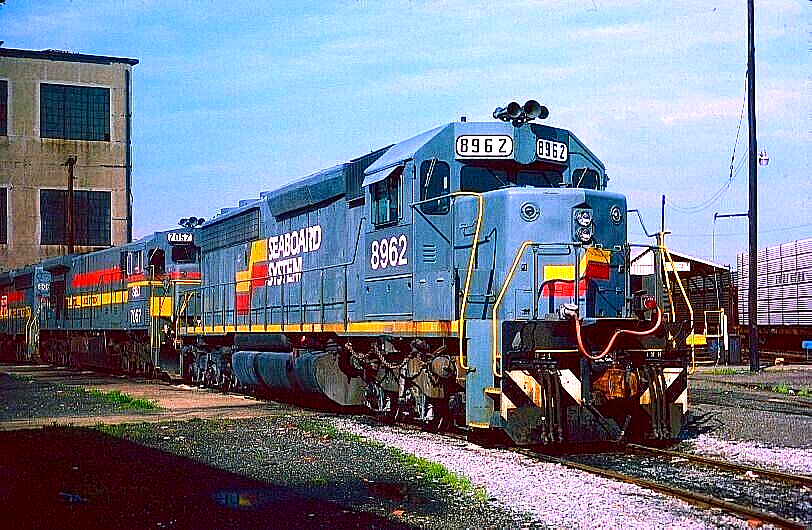 ORIGINAL KODACHROME SLIDE SEABOARD SYSTEM SD45-2 #8962 PORTSMOUTH, VA ...