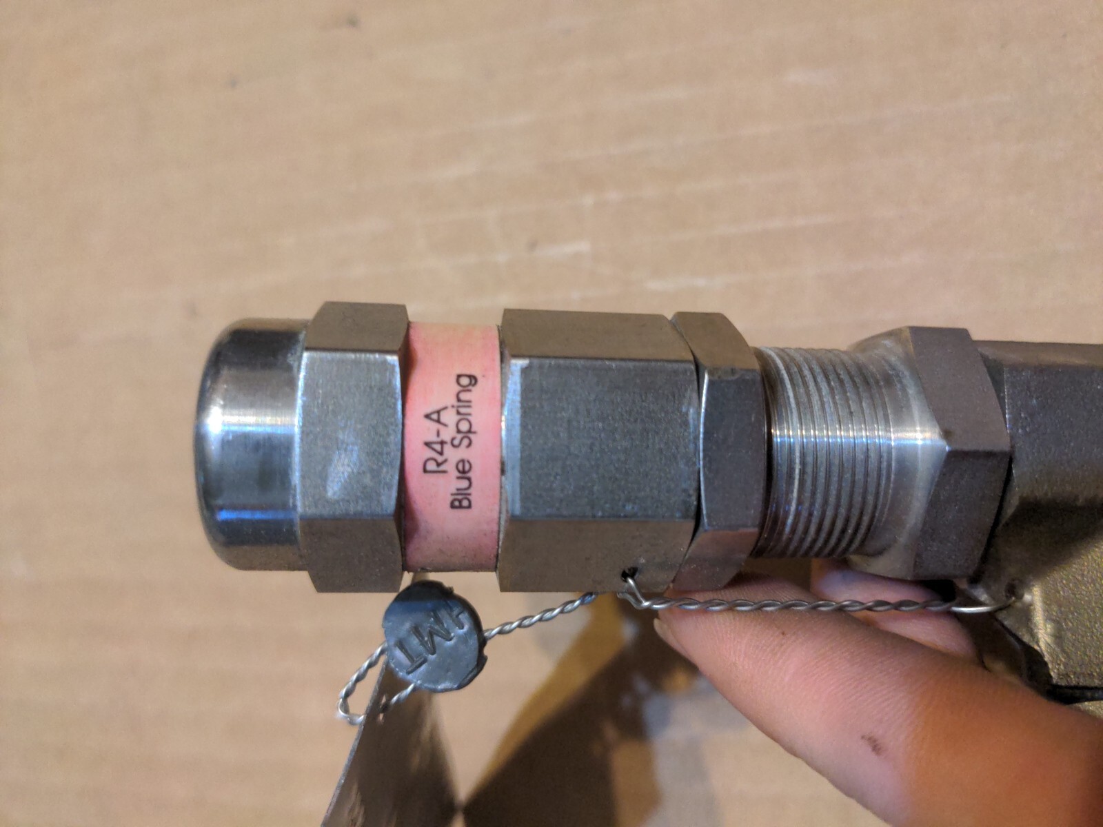 Swagelok SS-R4M8S8 SS High Pressure Proportional Relief Valve FNSP ...