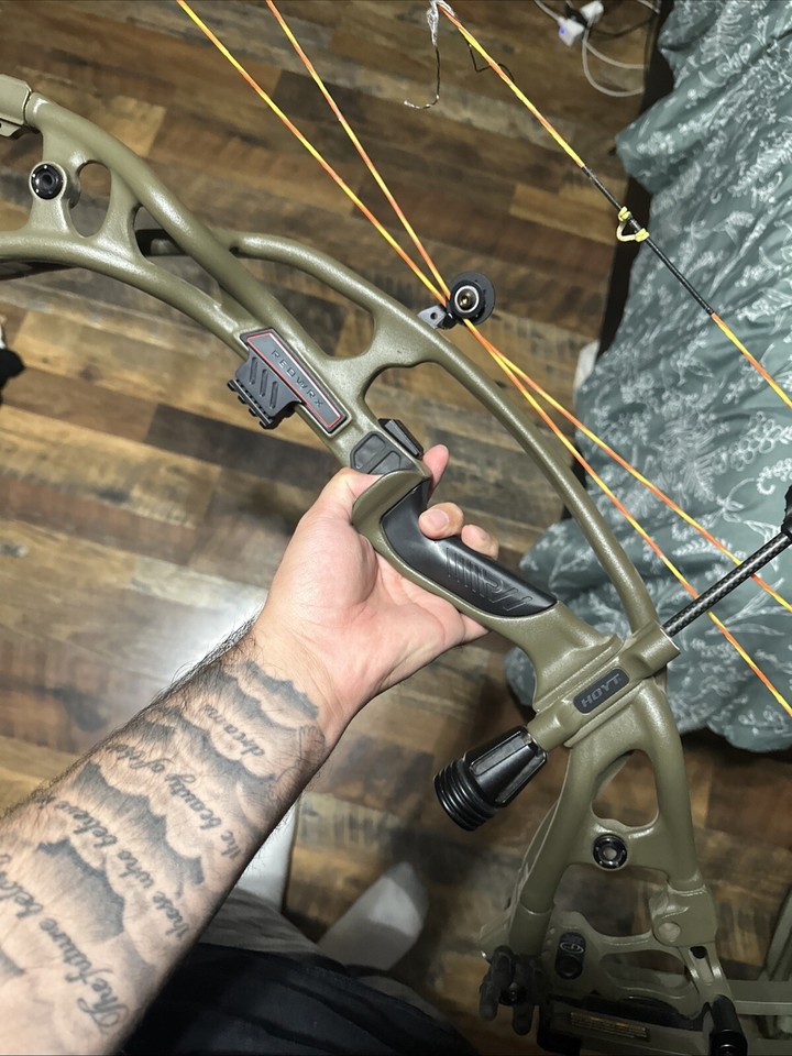 2021 Hoyt Carbon Rx-5 Ultra Widened RH #60-70 27-30” Very Clean | eBay