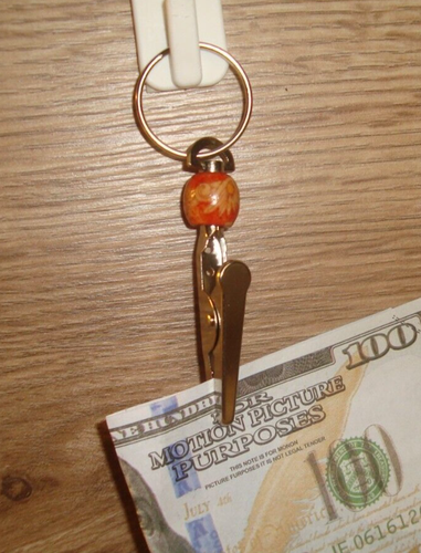 AFRICIAN Wood Bead Metal Alligator ROACH CLIP Smoke Clip Holder 1" Key ...