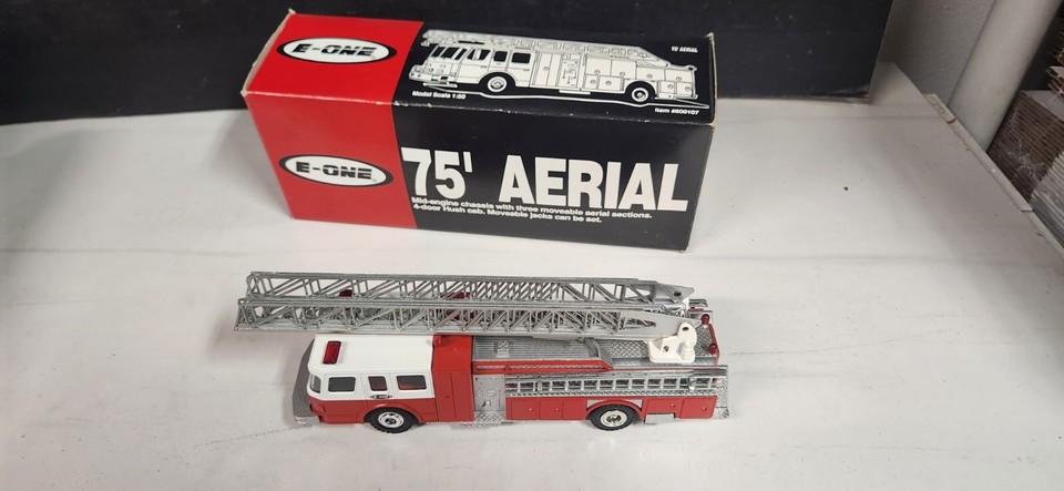 LE Conrad 5506 1/50 E-One 75' Aerial Ladder Fire Truck | eBay