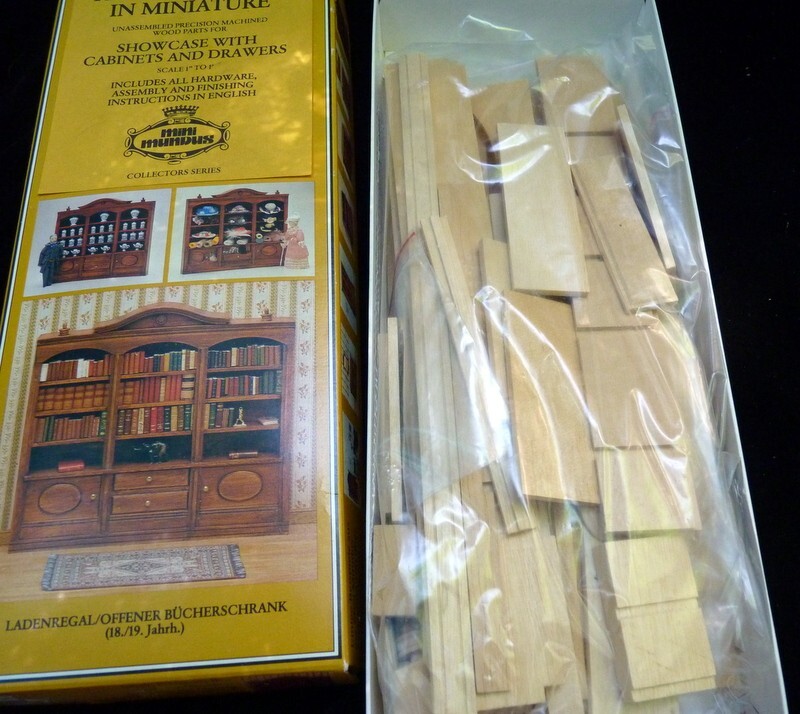 Dollhouse Miniature Mini Mundus KIT Showcase Bookcase 1:12 Sealed ...