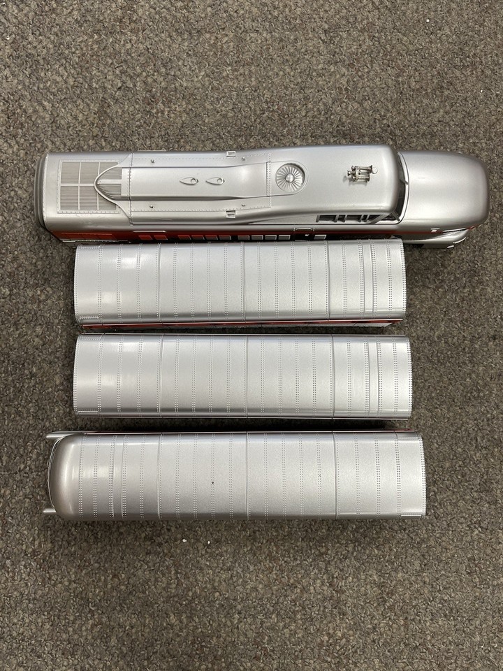 + MTH O Gauge RailKing Pennsylvania Aerotrain Passenger Car Shells Lot ...