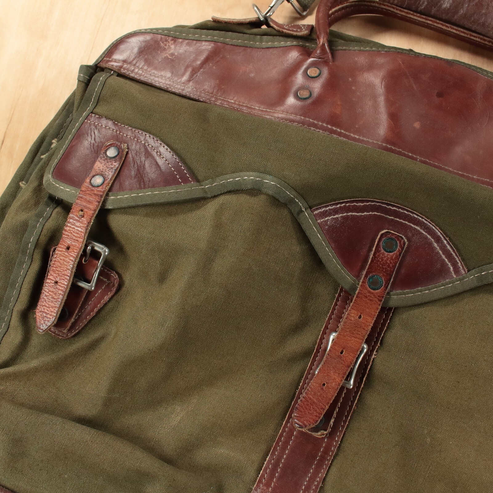 vtg ORVIS Gokeys Battenkill canvas leather travel gar… - Gem