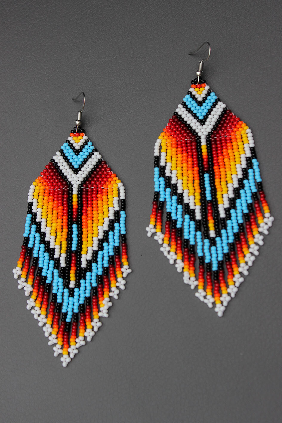 Native american beaded earrings, style Beadwork, native style earrings ...