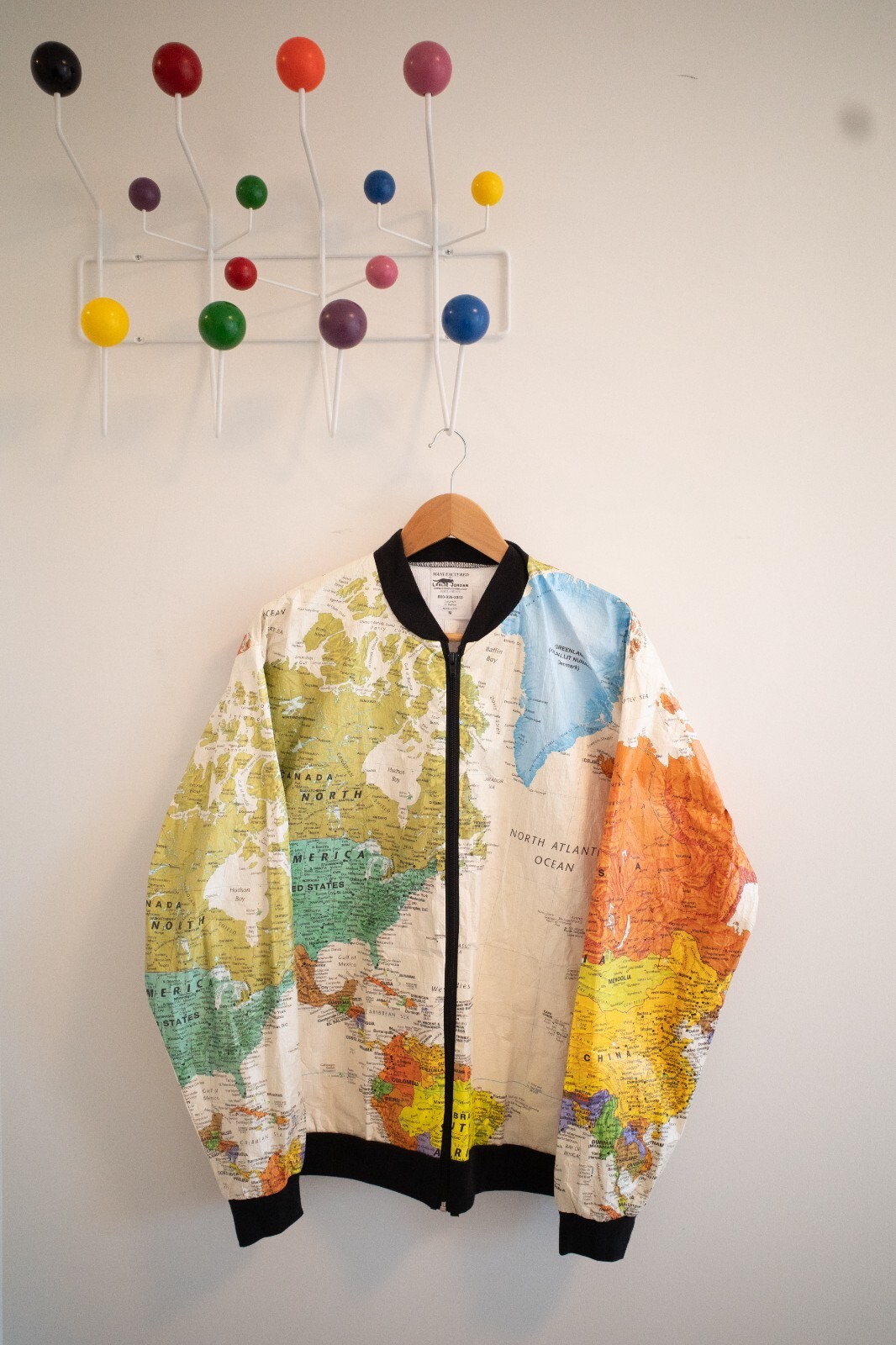 Leslie Jordan World Map Tyvek Bomber Jacket - size M - Gem