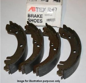 FORD FOCUS MK 1 98-04 ONE SET OF REAR BRAKE SHOES BOTH SIDES REAR LEFT ...