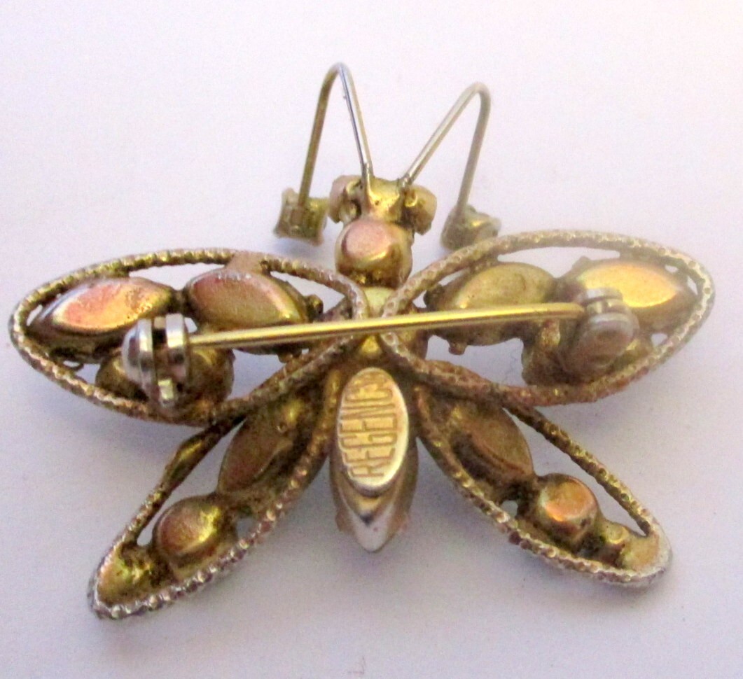 Signed REGENCY BUTTERFLY BROOCH Pin. Pronged Rhinesto… - Gem