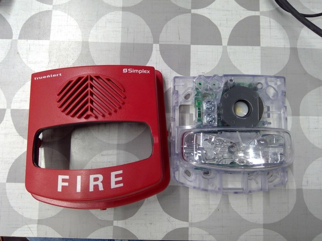 Simplex 4906-9131 Weatherproof Wall Mount Red Fire Alarm for sale ...