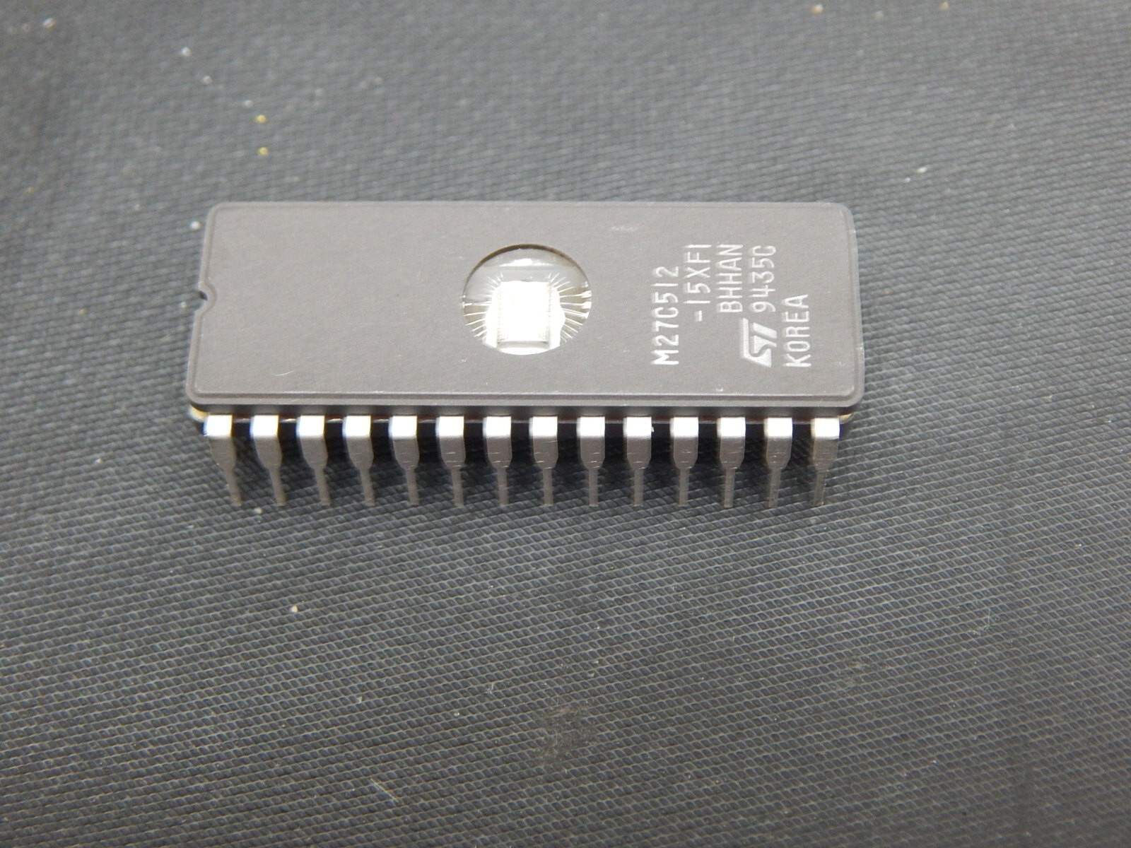 ST MICRO M27C512-15XF1 EPROM, 64K x 8, 28 Pin, Ceramic, DIP - USA FAST SHIPPING | eBay
