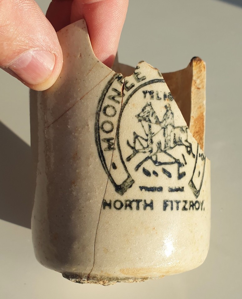 BROKEN BOTTOM HALF of a MOONEE VALLEY Stoneware GINGER BEER Nth Fitzroy ...