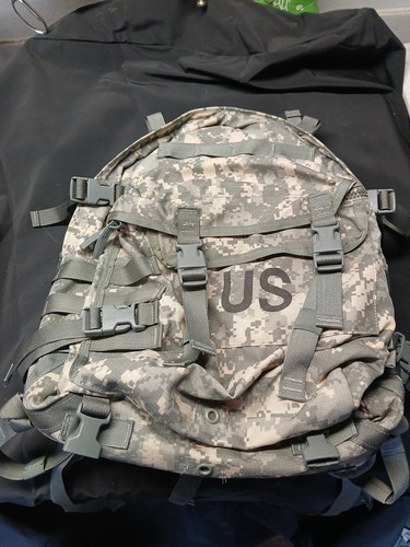 US Military Molle ACU Load Bearing Equipment Bundle w3 DAY Assault Pack ...