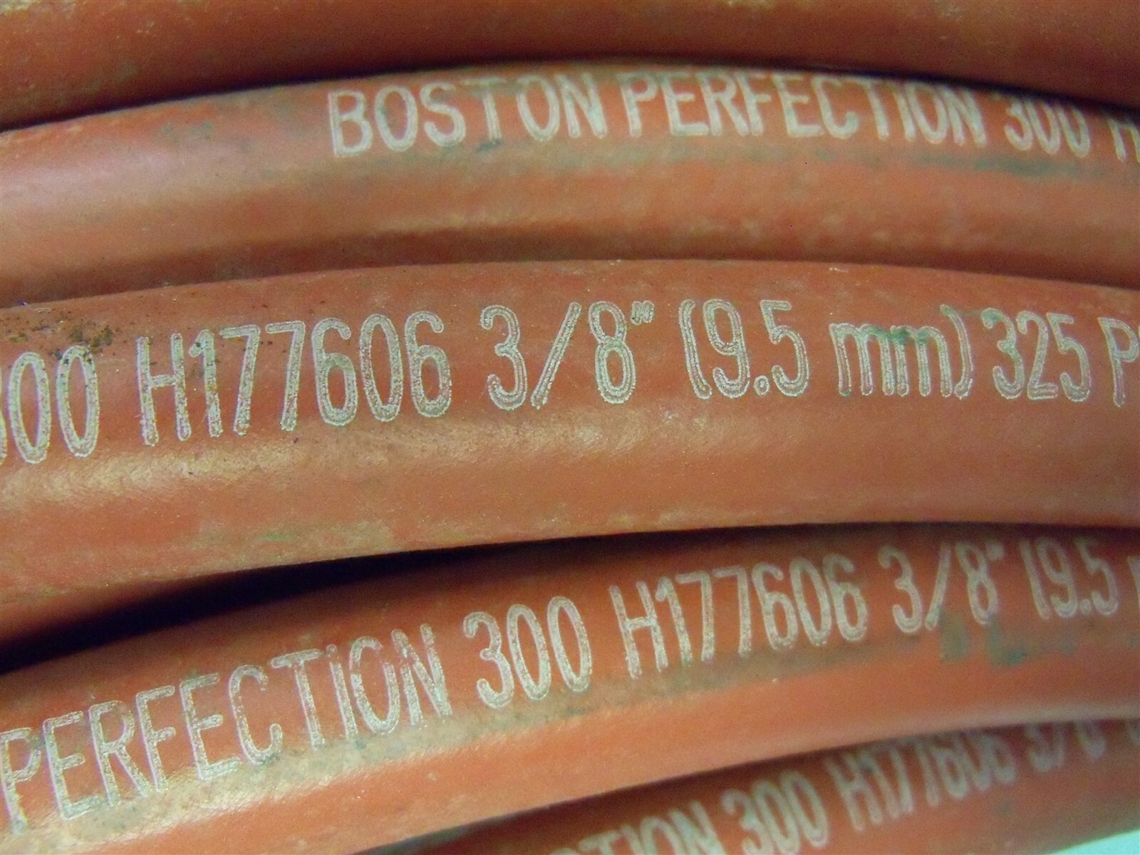 3/8" ID Oil Resistant Air Hose 325 psi Boston Perfection 300 H177606 ...