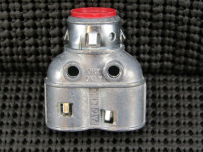 Arlington 3838AST Duplex Connector For AC, MCI & MCI-A Insulated Throat ...