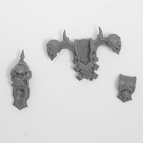 Chaos Space Marines Backpack J Warhammer 40k | eBay