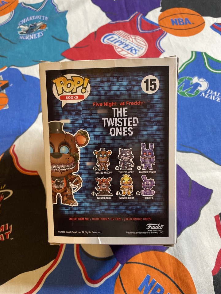 FUNKO POP! BOOKS FIVE NIGHTS AT FREDDY'S FNAF THE TWISTED ONES FREDDY ...