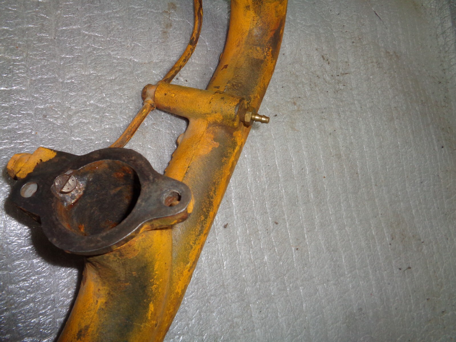 JOHN DEERE 2010 CRAWLER / DOZER / TRACTOR. DIESEL ENGINE AIR INTAKE ...