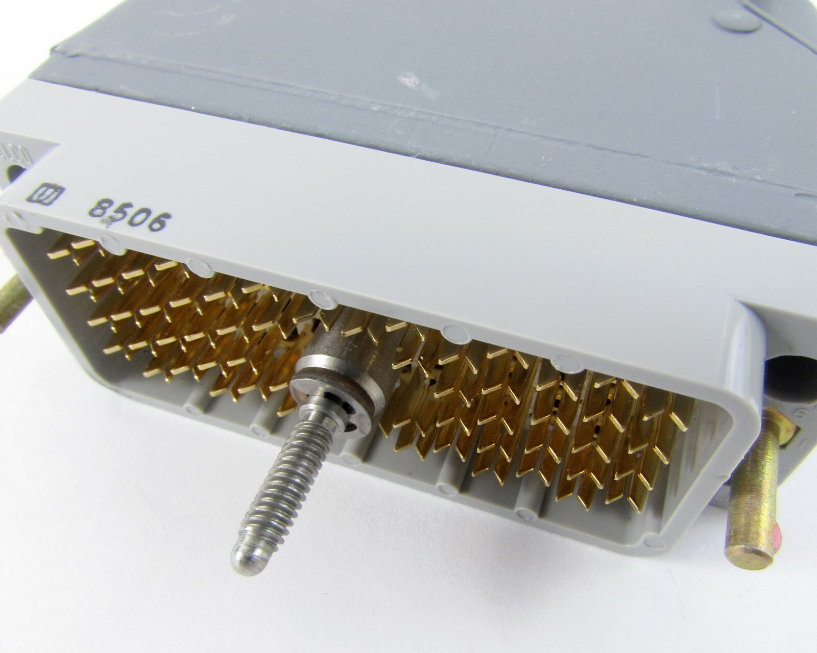 ELCO 00-8016-056-217-919 Connector w/ 56 Tuning Fork Gold Eyelet ...