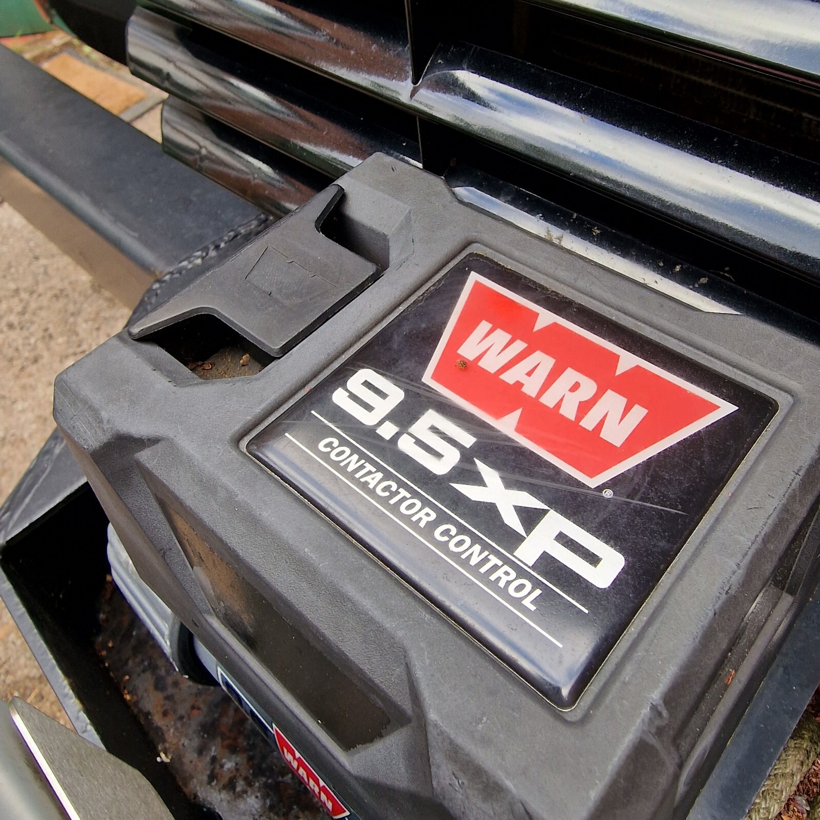 Land Rover Defender Winch Bumper & WARN 9.5XP Winch. Marlow Rope ...