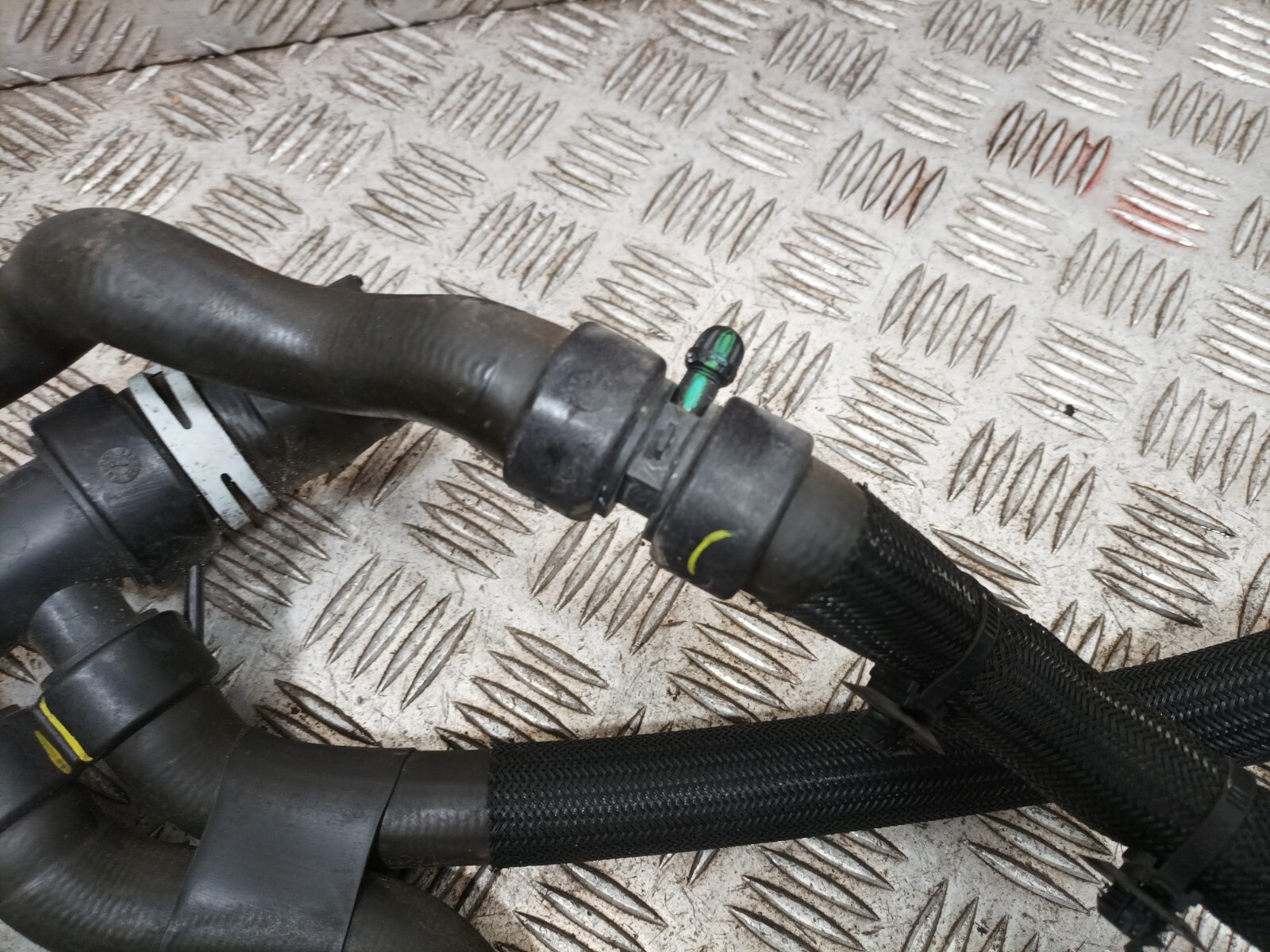 Renault TRAFIC III 2018 Cooling Radiator Hose 215010400R for sale ...